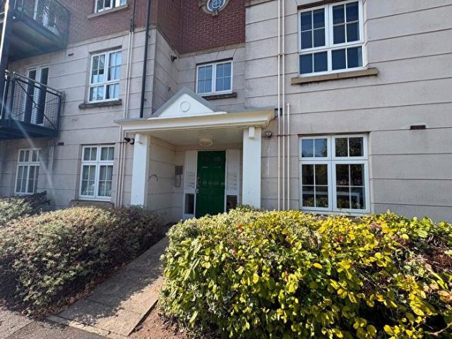 3 Bedroom Flat To Rent In Whitcliffe Gardens, West Bridgford, Nottingham, Nottinghamshire, NG2