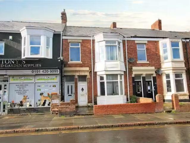 3 bedroom Flat to rent, Stanhope Road, South Shields, NE33 £5.