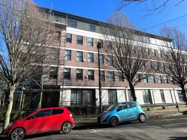 3 bedroom Flat to rent, The Grove, Gravesend, DA12 £1,650 pcm