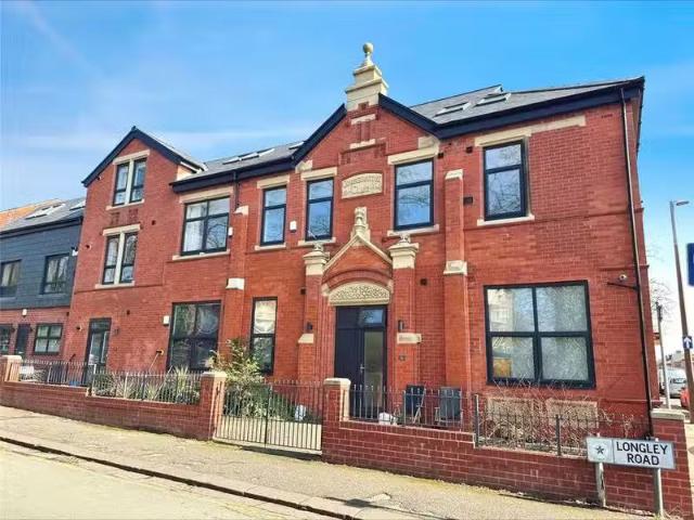 3 bedroom Flat to rent, Westminster Road, Worsley, M28 £1,200.