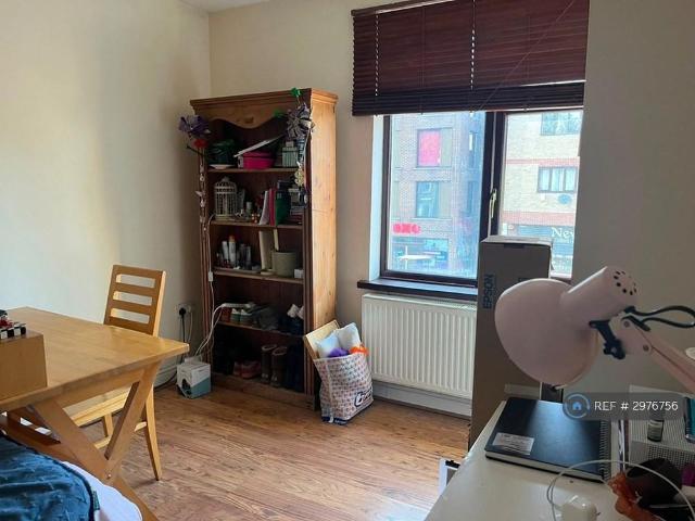3 bedroom flat to rent