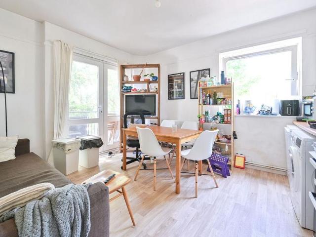 3 bedroom flat to rent