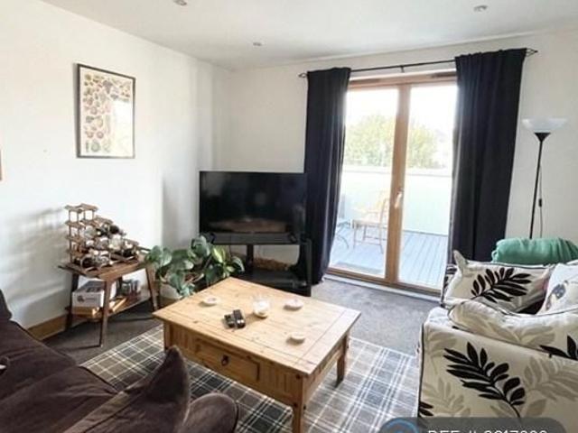 3 bedroom flat to rent
