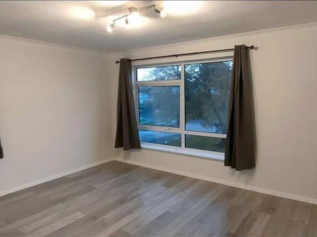 3 bedroom flat to rent