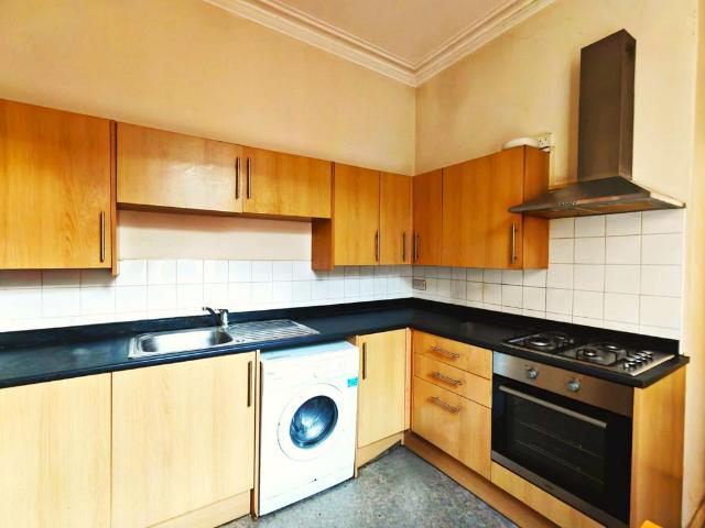 3 bedroom flat to rent