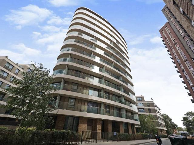 3 bedroom flat to rent