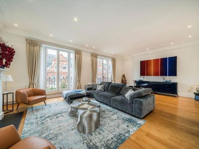 3 bedroom flat to rent