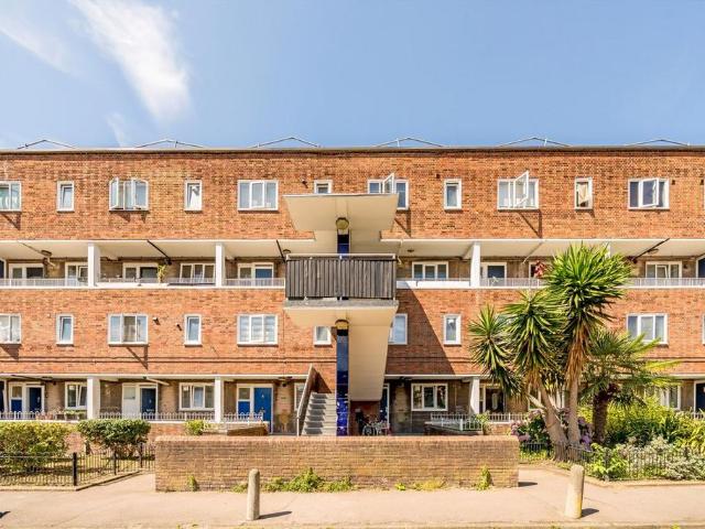 3 bedroom flat to rent