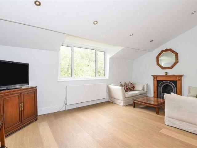 3 bedroom flat to rent