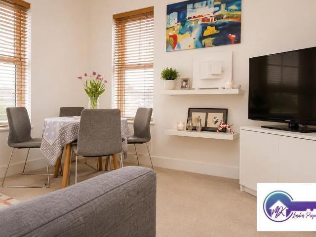 3 bedroom flat to rent