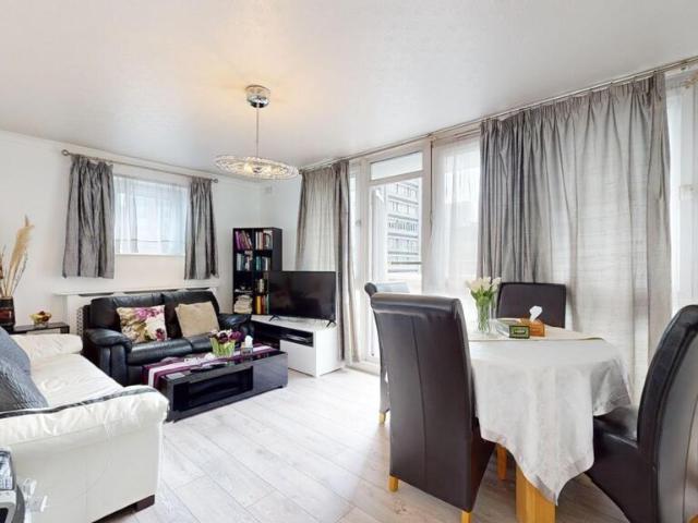 3 bedroom flat to rent