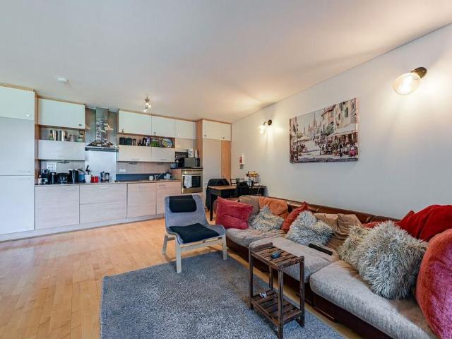 3 bedroom flat to rent