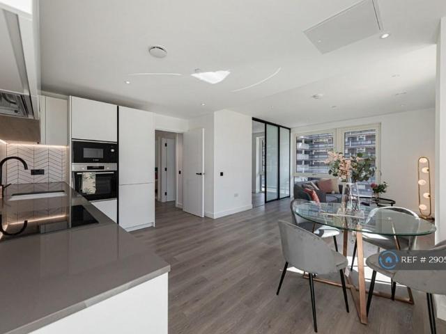 3 bedroom flat to rent