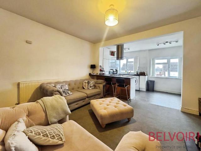 3 bedroom flat to rent