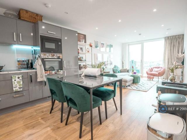 3 bedroom flat to rent