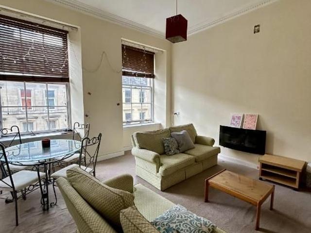 3 bedroom flat to rent
