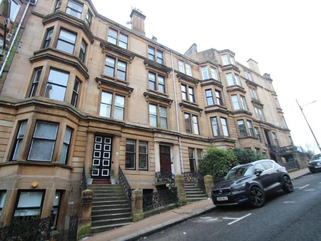 3 bedroom flat to rent