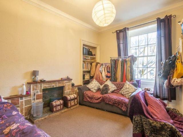 3 bedroom flat to rent