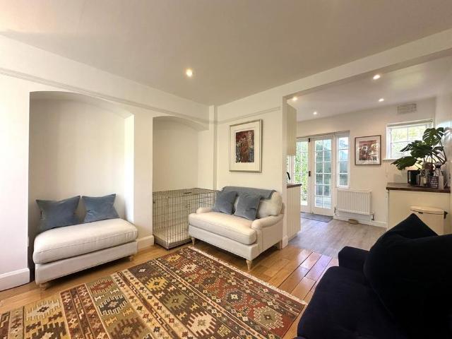 3 bedroom flat to rent