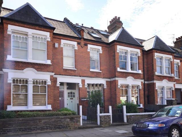3 bedroom flat to rent