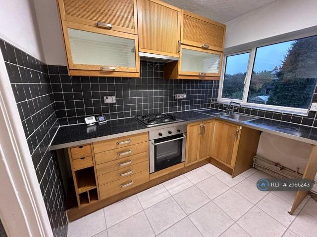 3 bedroom flat to rent