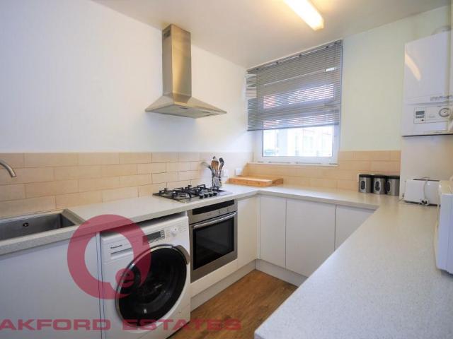 3 bedroom flat to rent