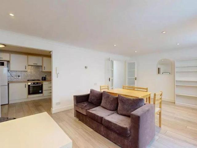 3 bedroom flat to rent