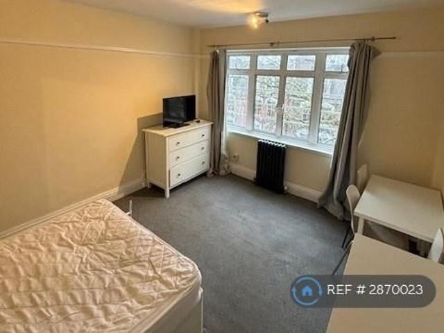 3 bedroom flat to rent