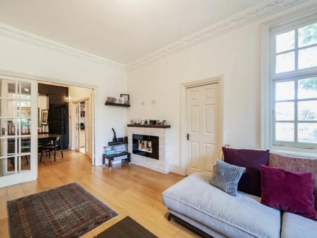 3 bedroom flat to rent