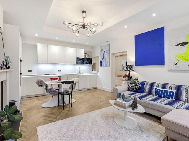 3 bedroom flat to rent