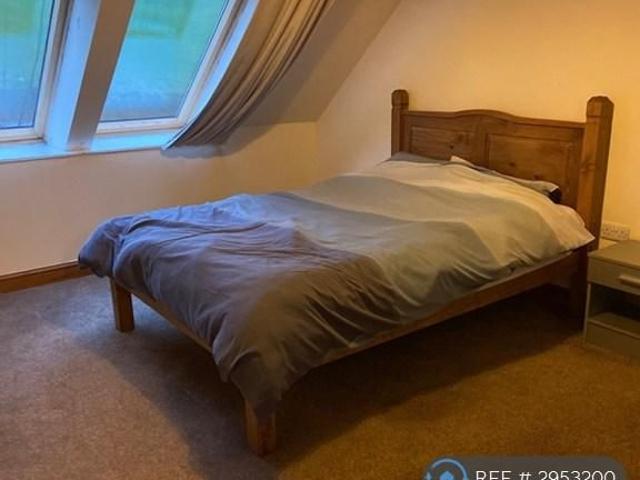 3 bedroom flat to rent