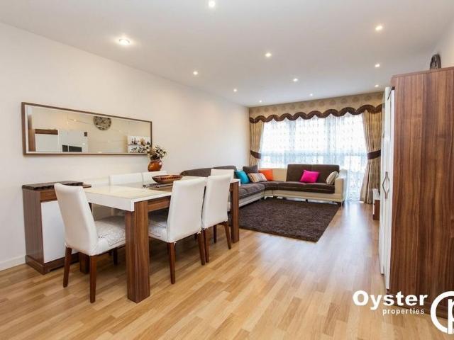 3 bedroom flat to rent