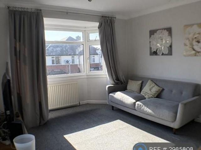 3 bedroom flat to rent
