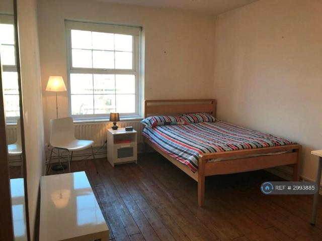 3 bedroom flat to rent