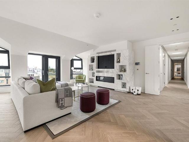3 bedroom flat to rent