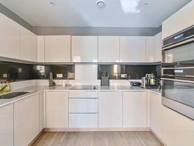 3 bedroom flat to rent
