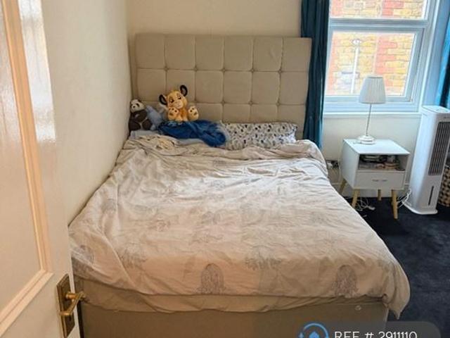 3 bedroom flat to rent