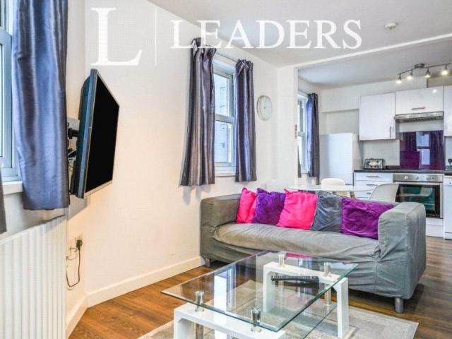 3 bedroom flat to rent