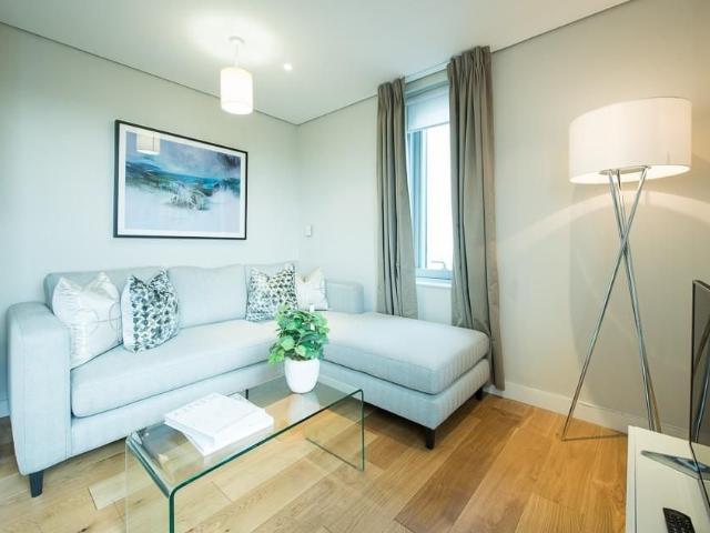 3 bedroom flat to rent