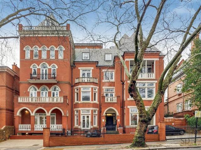 3 bedroom flat to rent