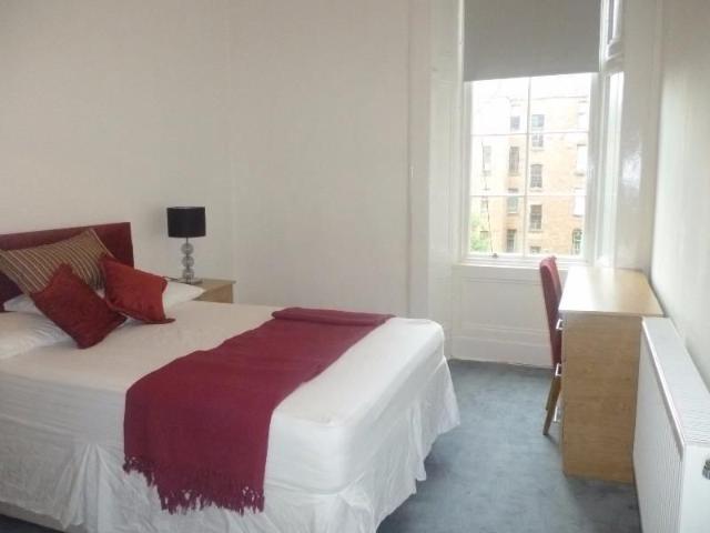 3 bedroom flat to rent