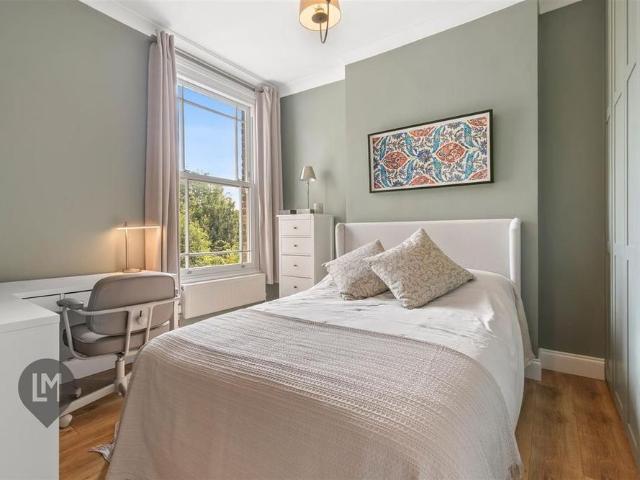 3 bedroom flat to rent