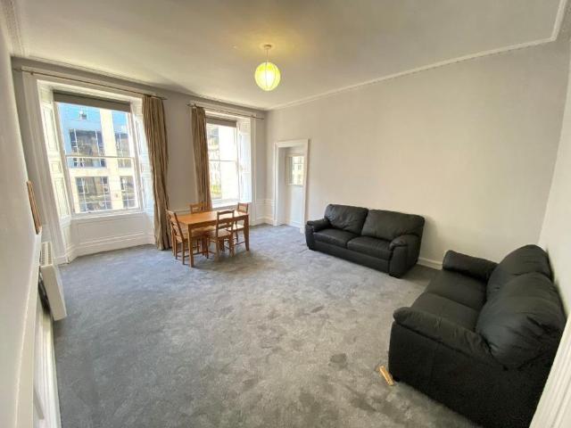 3 bedroom flat to rent