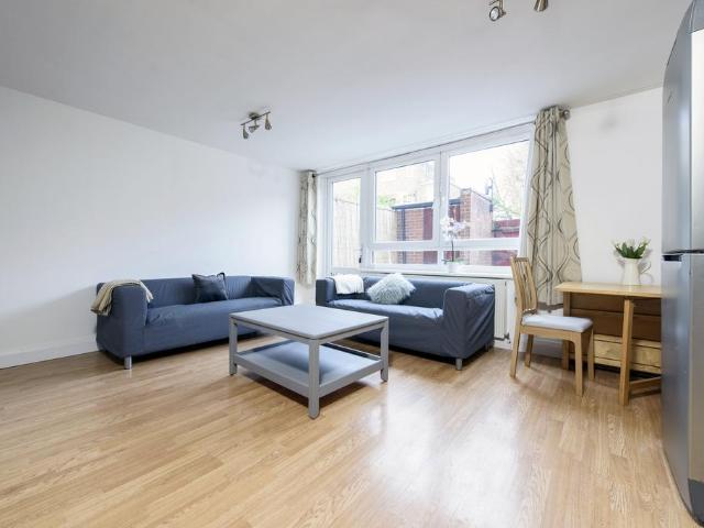 3 bedroom flat to rent
