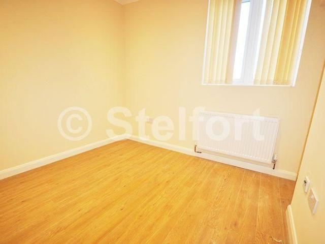 3 bedroom flat to rent