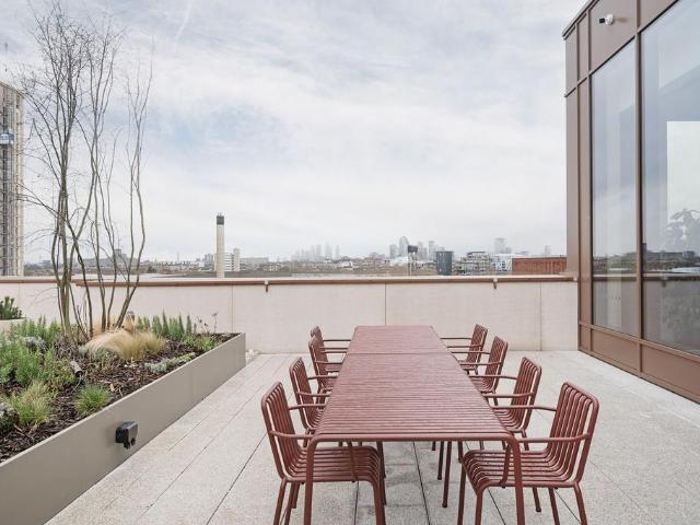 3 bedroom flat to rent