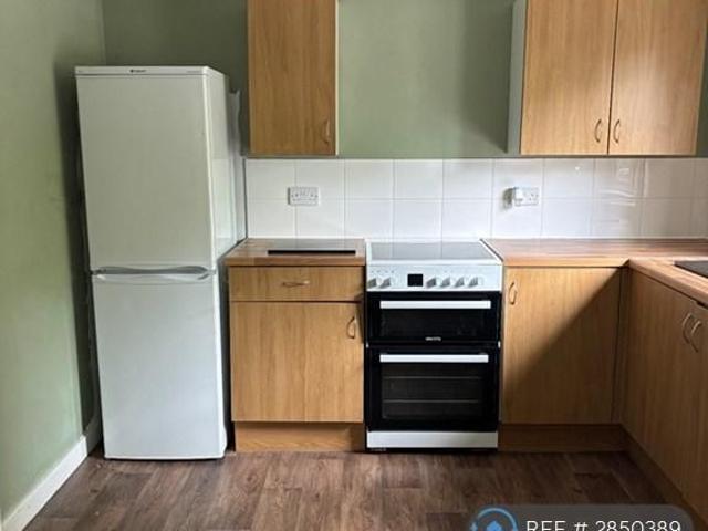3 bedroom flat to rent