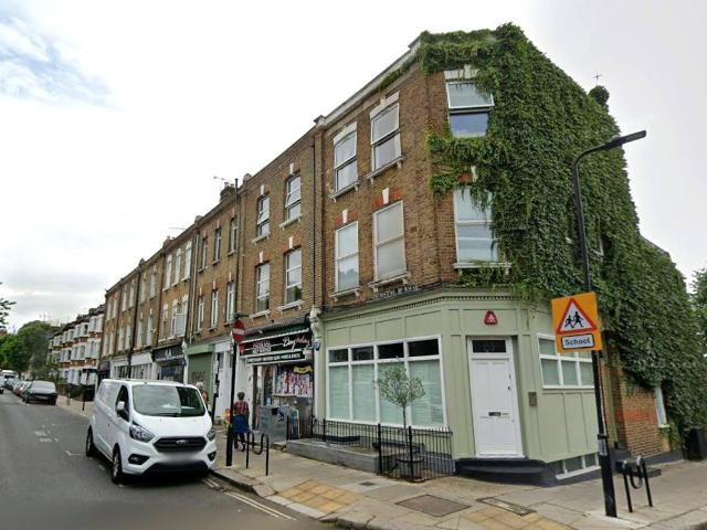 3 bedroom flat to rent