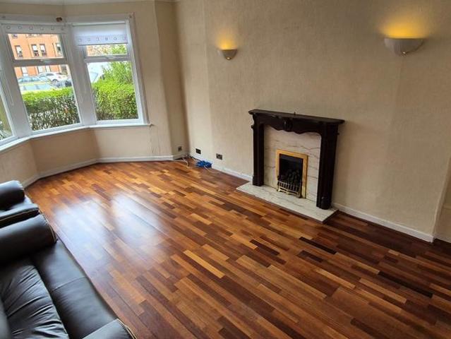 3 bedroom flat to rent