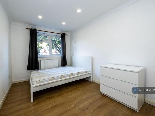 3 bedroom flat to rent